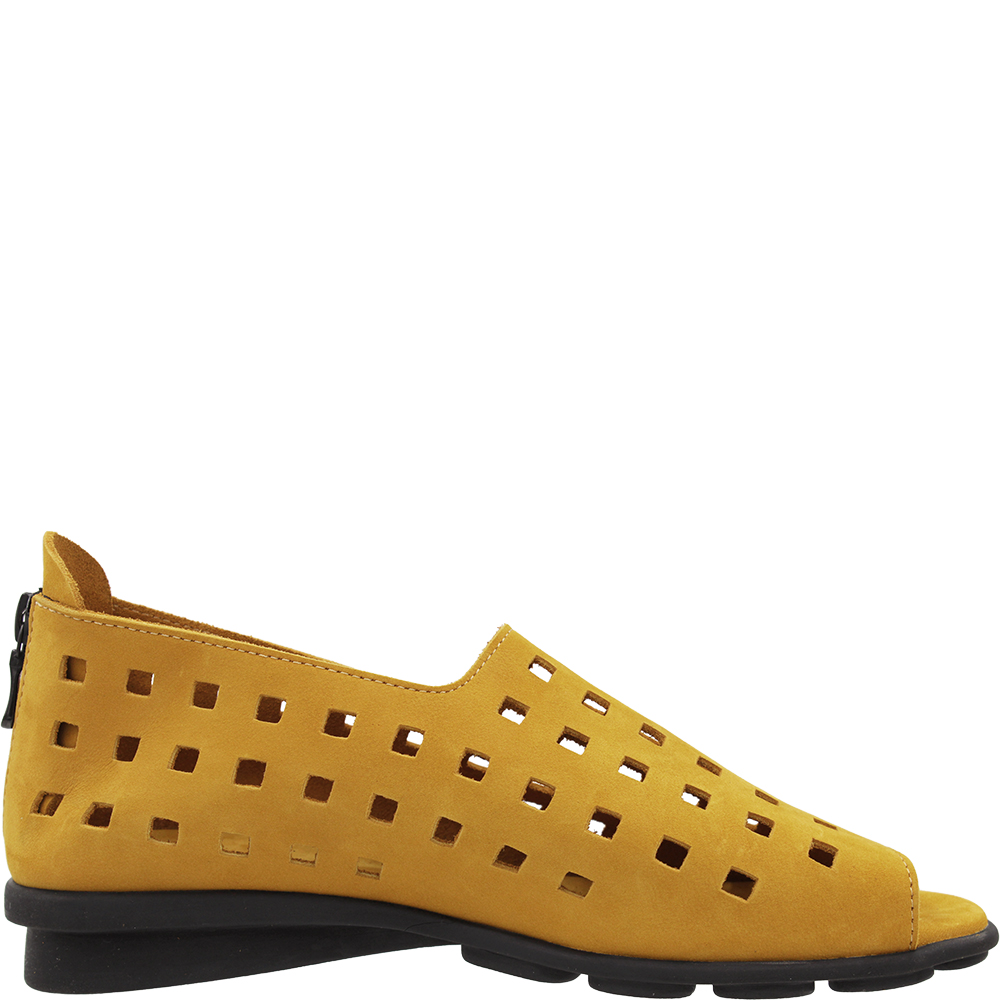 Arche Drick Kari Nubuck Leather Flats - ShoeBeDoo