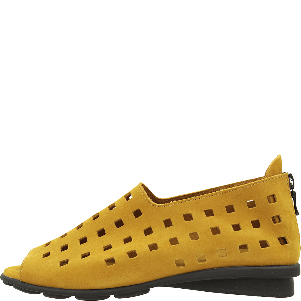 Arche Drick Kari Nubuck Leather Flats - ShoeBeDoo