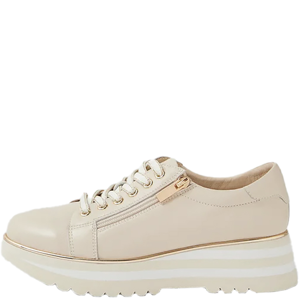 Django & Juliette Eammes Milk Leather Sneakers - ShoeBeDoo