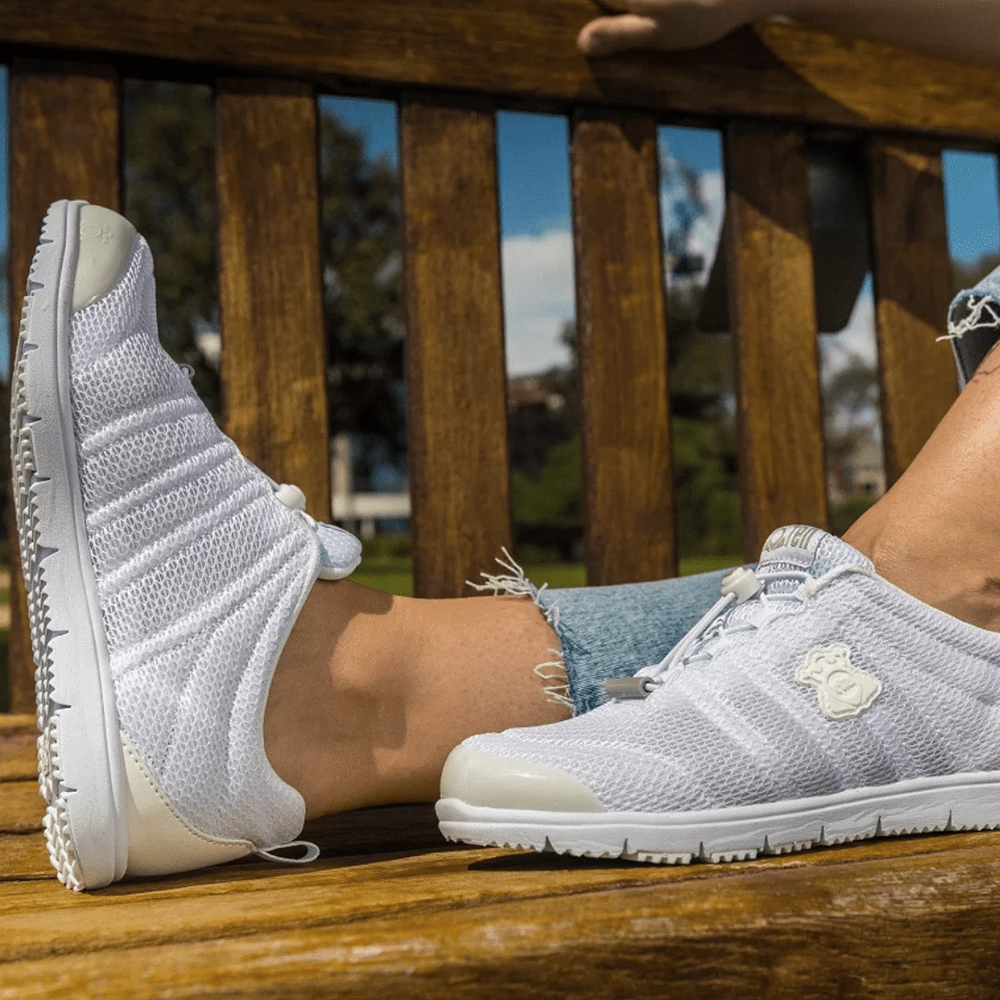 Kroten TravelWalker White Lightweight Sneakers - ShoeBeDoo