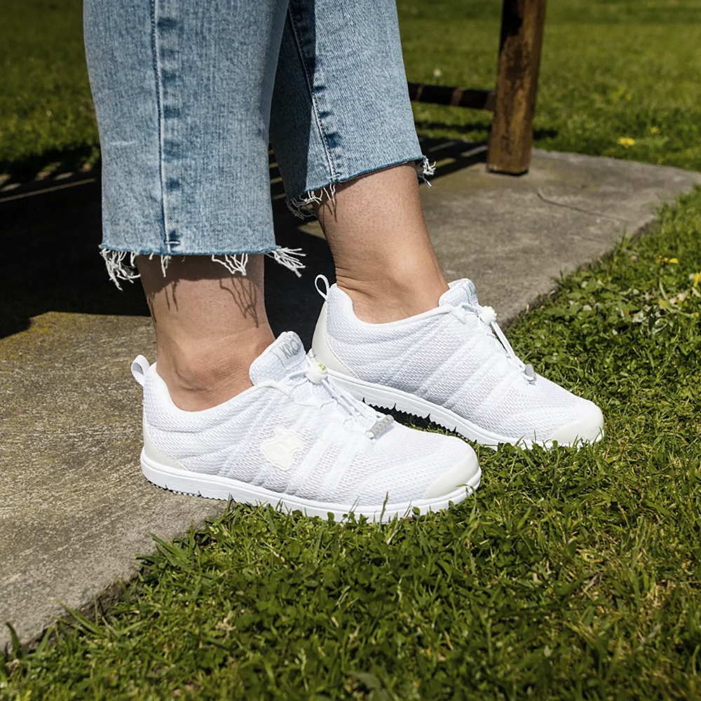 Kroten TravelWalker White Lightweight Sneakers - ShoeBeDoo